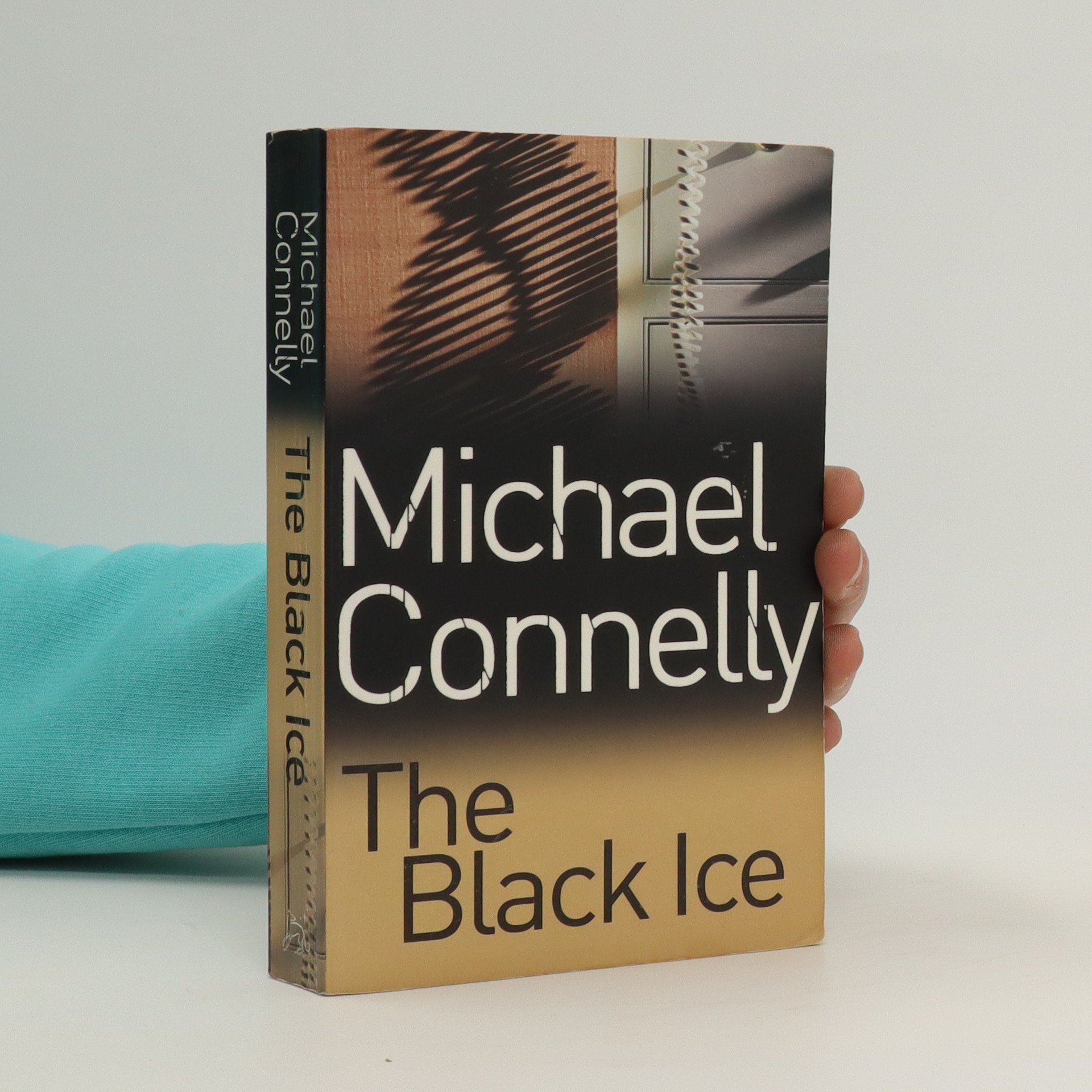 The black ice - Michael Connelly - knihobot.sk