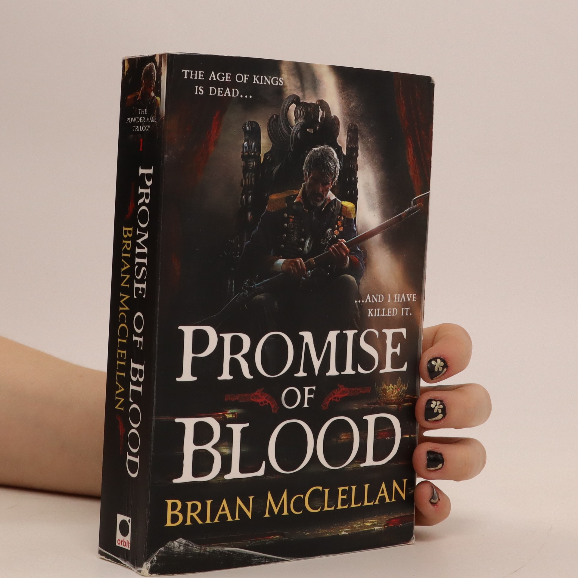 Promise of blood - Brian McClellan - knihobot.cz