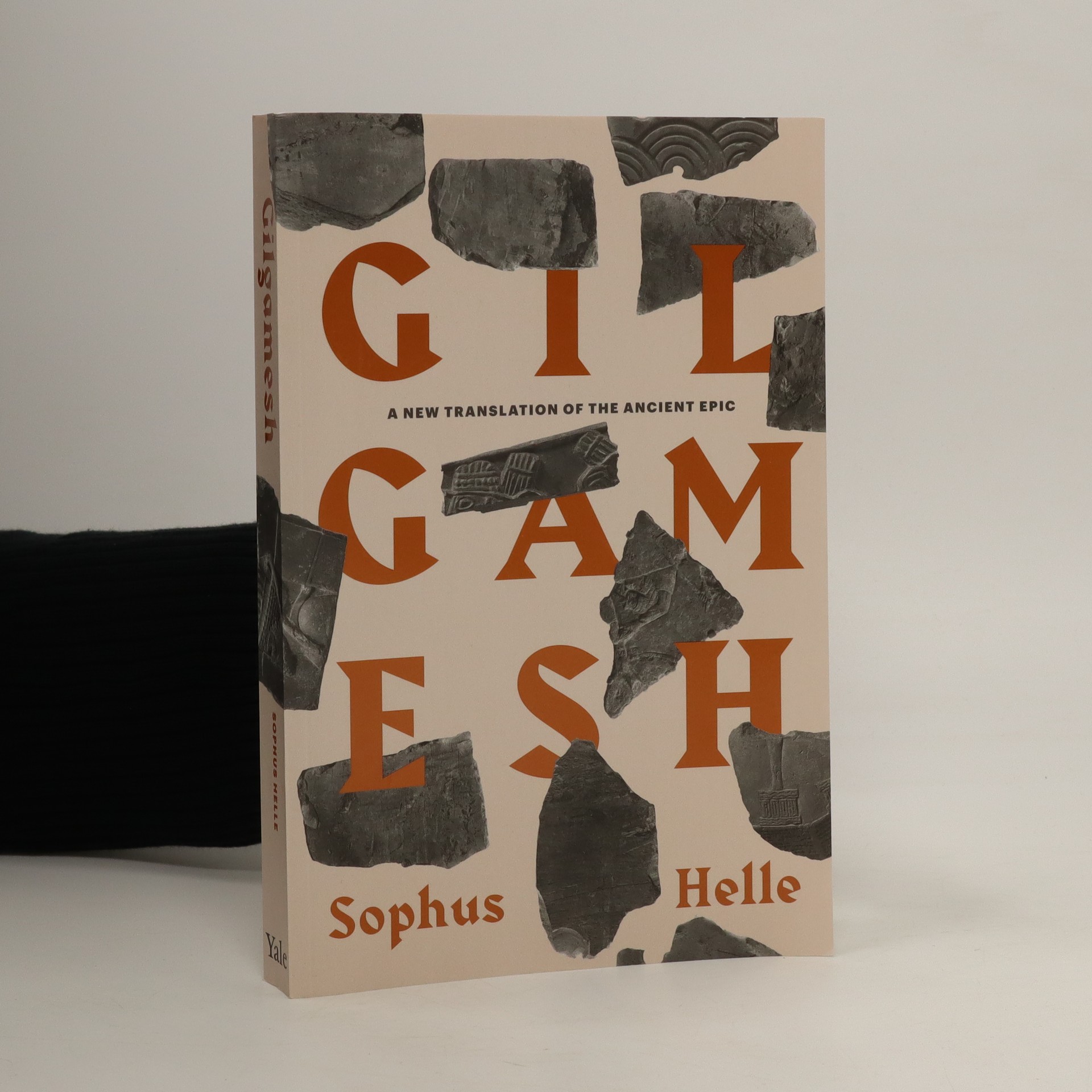 Gilgamesh : a new translation of the ancient epic - Helle, Sophus ...