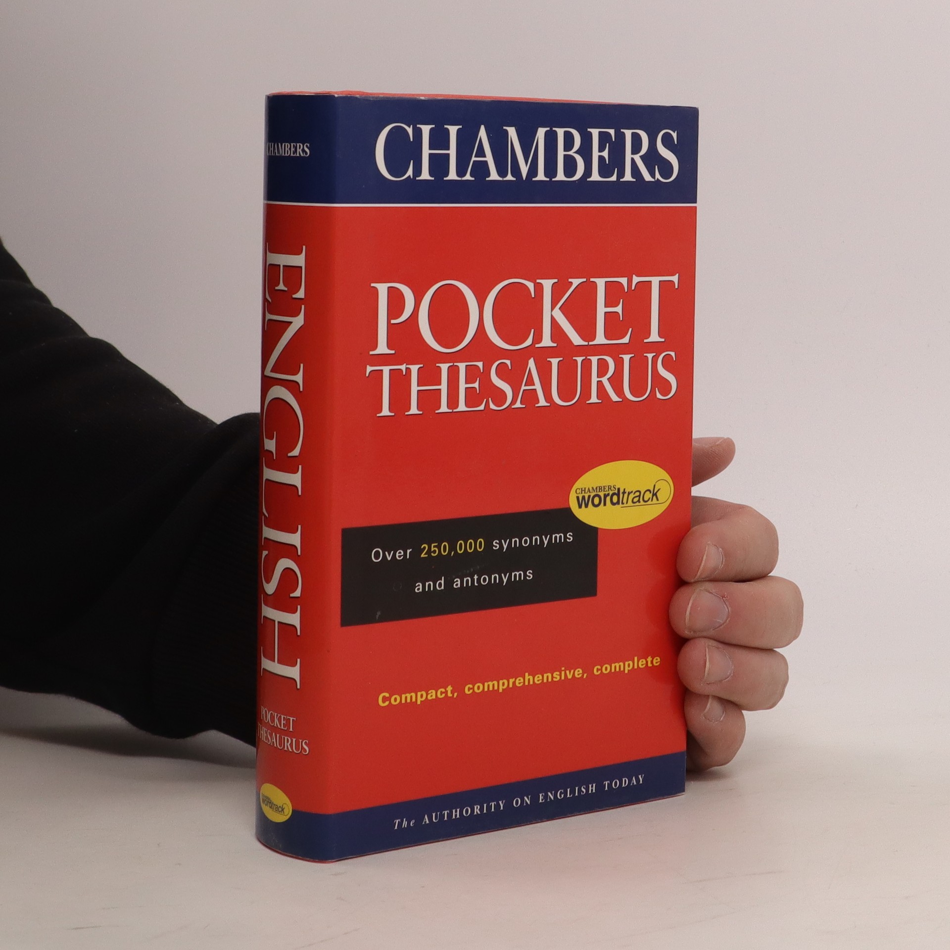 Chambers pocket thesaurus - Schwarz, C. M - knihobot.cz