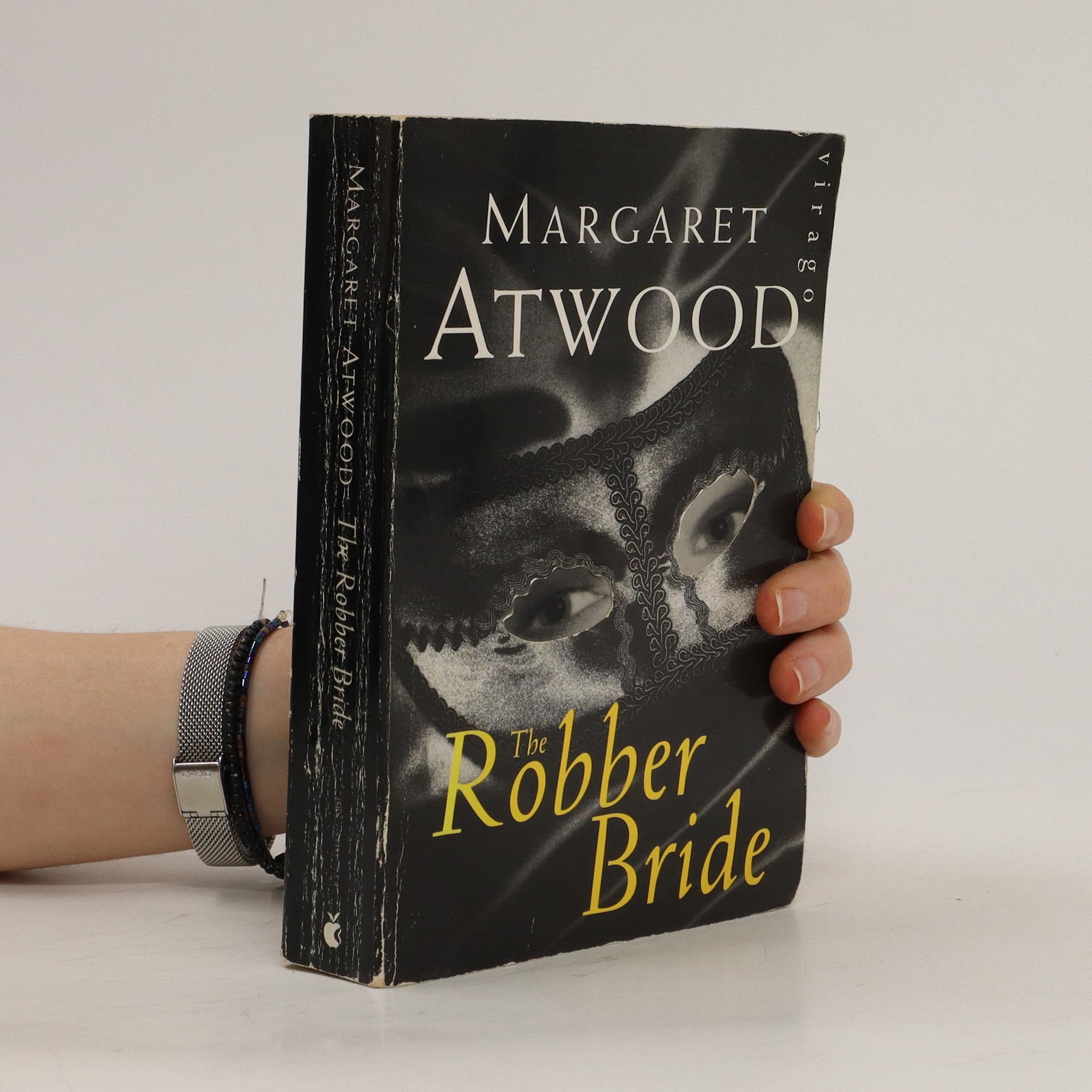 The Robber Bride - Atwood, Margaret - knihobot.cz