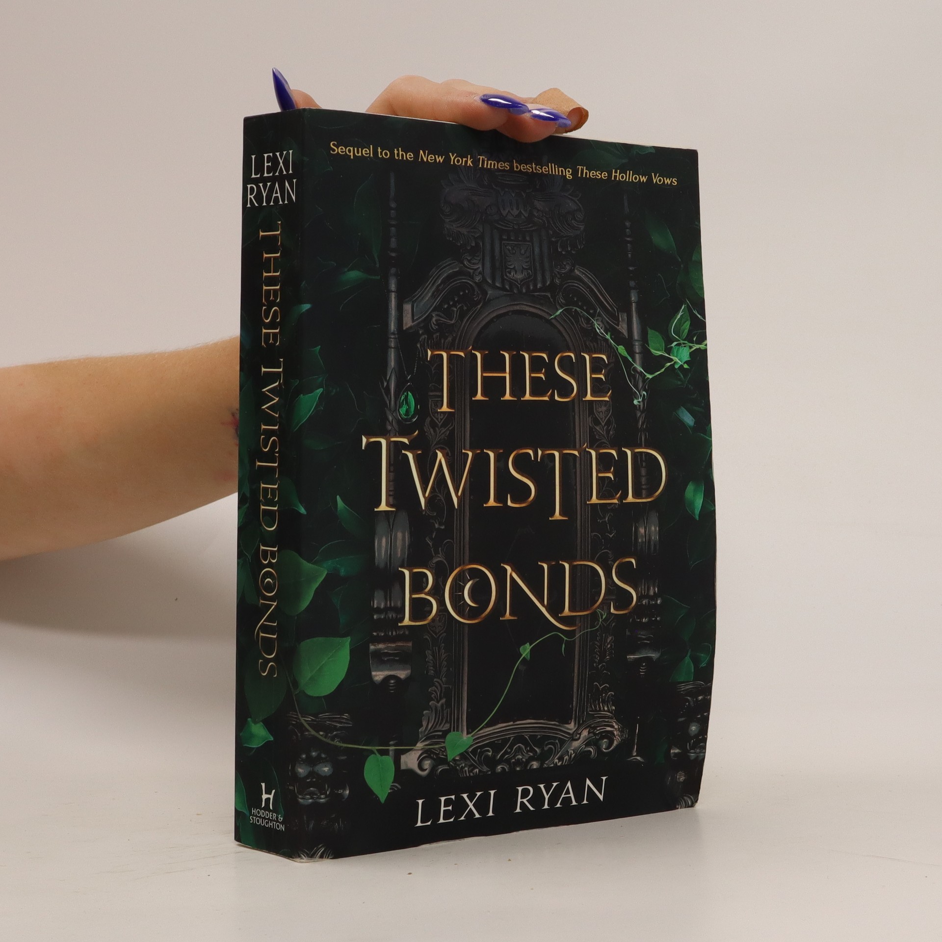These twisted bonds - Lexi Ryan - knihobot.cz