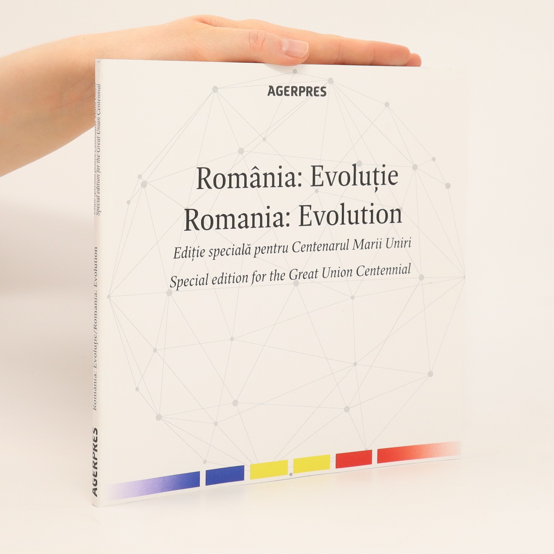 România: Evolutie. Romania: Evolution. - kolektiv - knihobot.cz