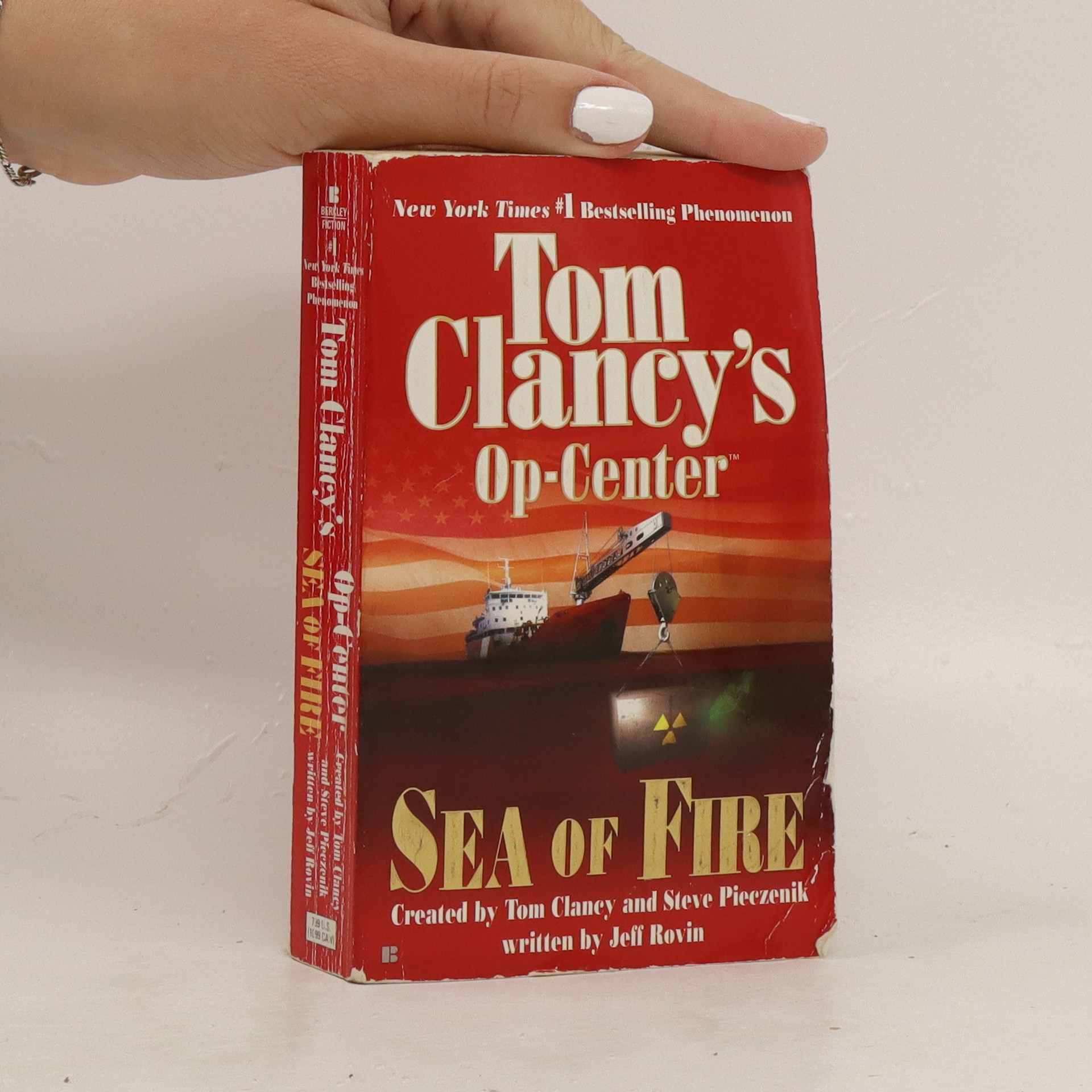 Sea of Fire - Clancy, Tom - knihobot.cz